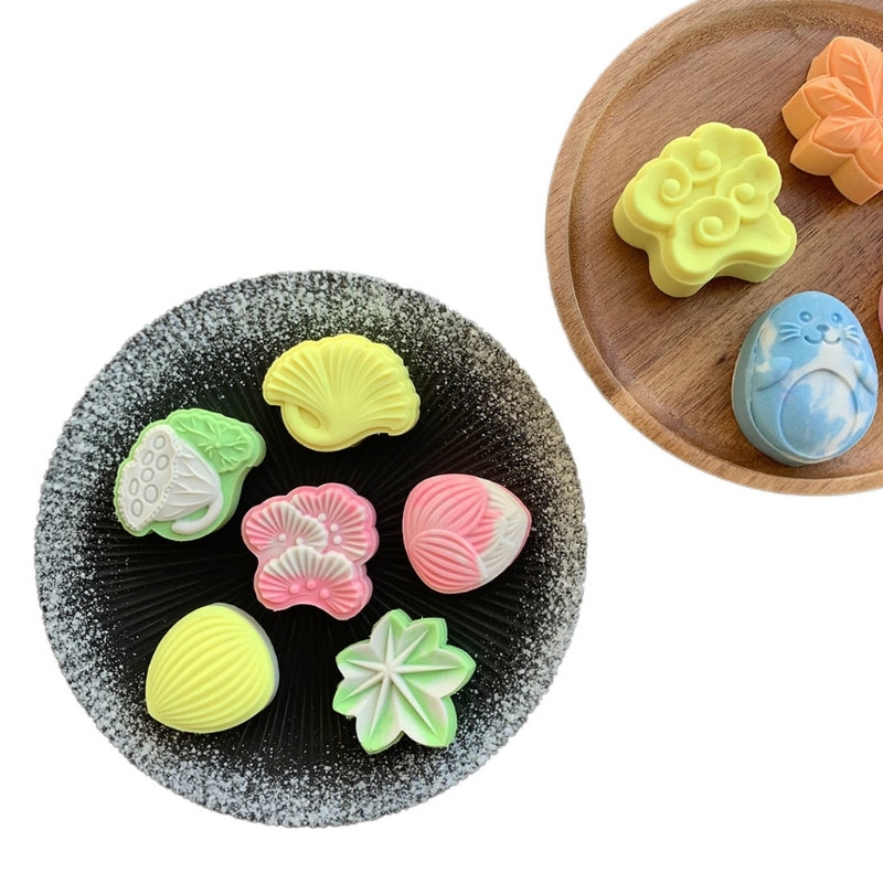 Chocolate Cutter with Two Stamps